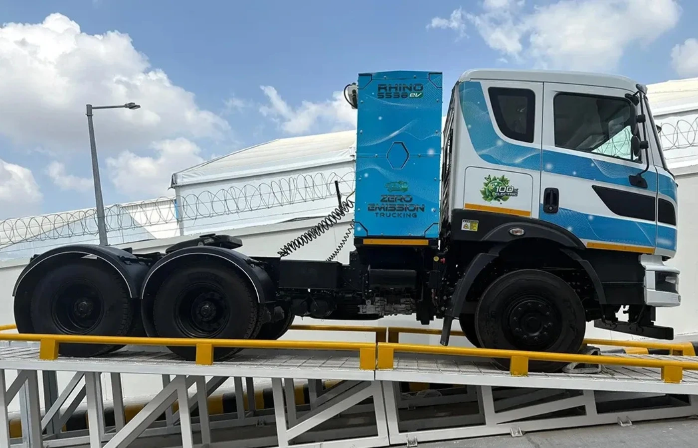 Montra Electric Launches a new e-truck | Rhino 5538 EV 4*2 TT