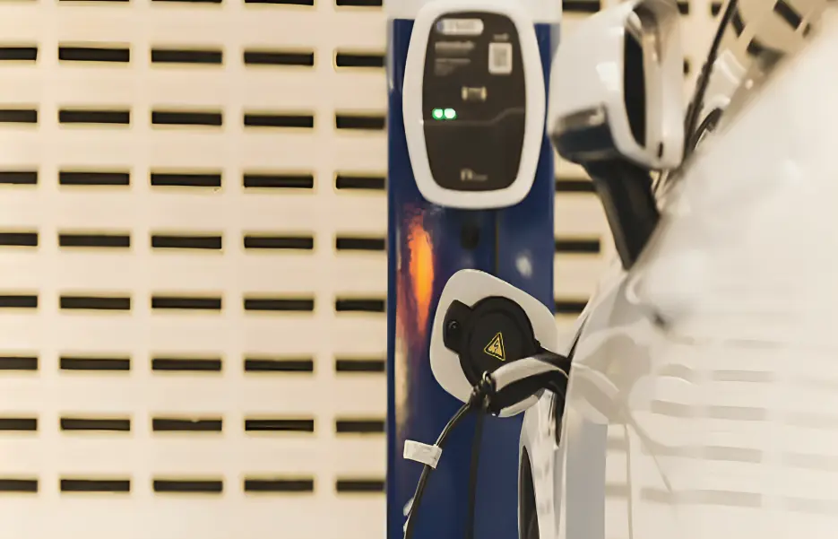 Pulse Energy collaborates with HPCL | 5,000 EV chargers