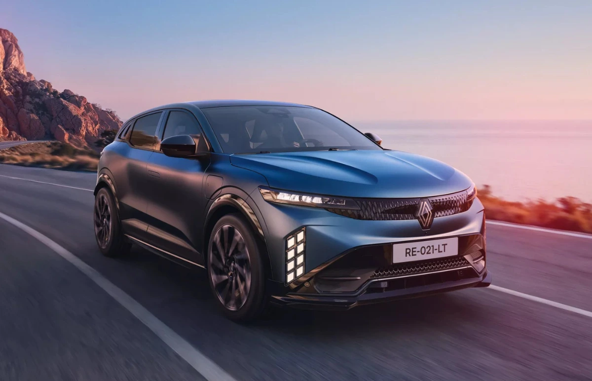 Renault Unveils 2026 Megane E-Tech Electric in UK