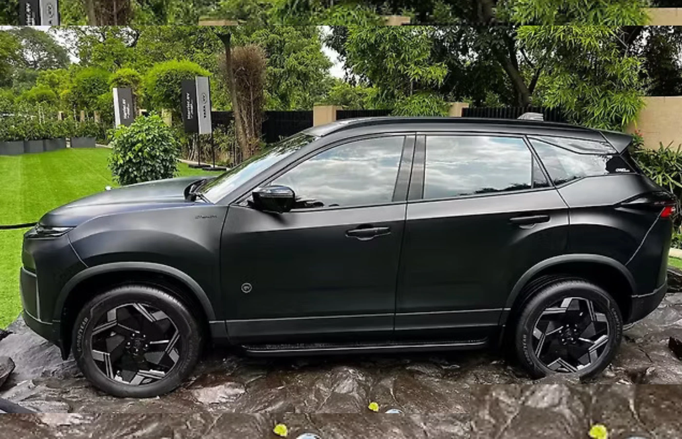 Tata Harrier EV Stealth Edition Review 2025 | Read More