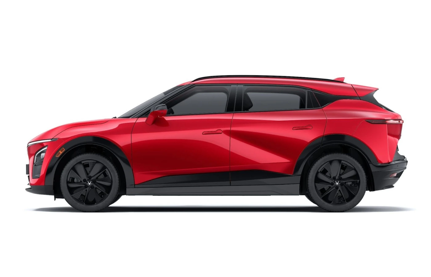 VinFast VF7 Ownership Review 2025 | Insights & Pros-Cons